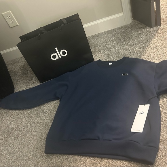 ALO Yoga | Sweaters | Alo Yoga Navy Blue Crewneck | Poshmark